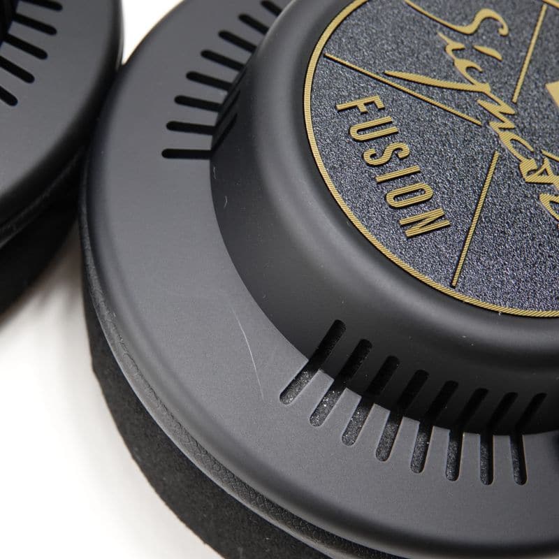 ULTRASONE Signature FUSION Open Back [ULT-SIG-FUSION-OB] AB+ランク 中古｜フジヤエービック